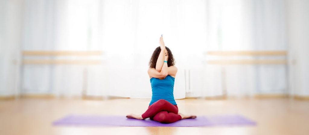 Garudasana: The Eagle Pose in Yoga - kavaalya